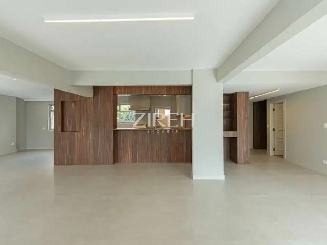 Apartamento para Venda em Curitiba/PR Batel 3 Quartos