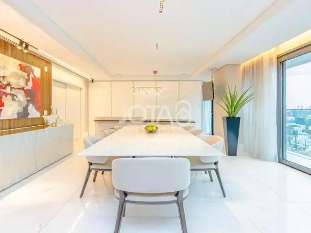 Apartamento para Venda em Curitiba/PR Batel 3 Quartos