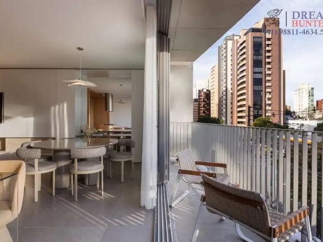 Apartamento para Venda em Curitiba/PR Batel 3 Quartos