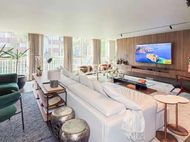 Apartamento para Venda em Curitiba/PR Batel 3 Quartos