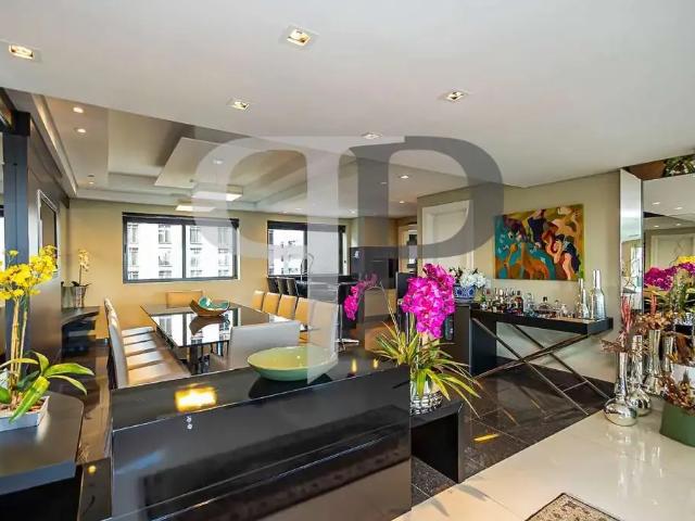 Apartamento para Venda em Curitiba/PR Batel 4 Quartos