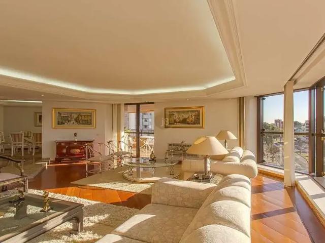 Apartamento para Venda em Curitiba/PR Batel 4 Quartos