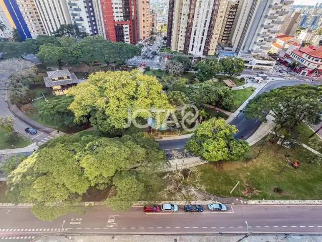 Apartamento para Venda em Curitiba/PR Batel 4 Quartos