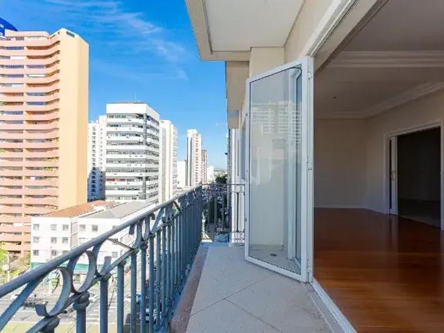 Apartamento para Venda em Curitiba/PR Batel 4 Quartos