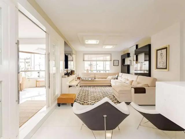 Apartamento para Venda em Curitiba/PR Batel 4 Quartos