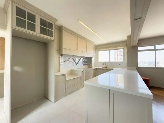 Apartamento para Venda em Curitiba/PR Bigorrilho 4 Quartos