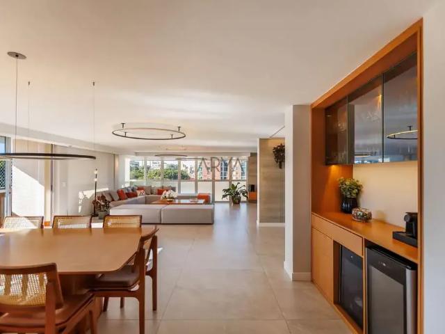 Apartamento para Venda em Curitiba/PR Bigorrilho 4 Quartos