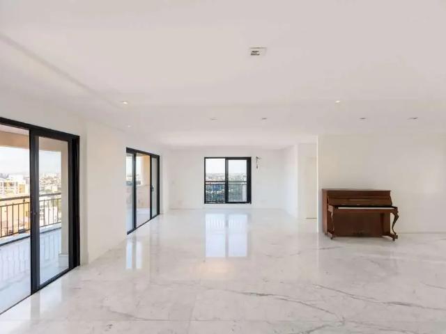 Apartamento para Venda em Curitiba/PR Mossunguê 3 Quartos