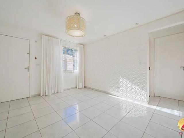 Apartamento para Venda em Curitiba/PR Santa Cândida 2 Quartos