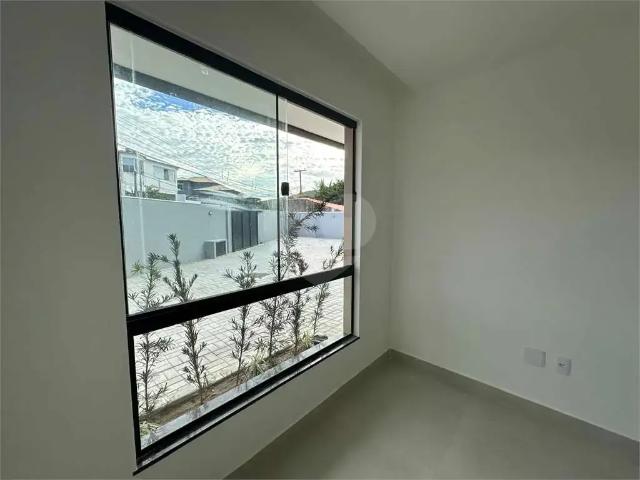 Apartamento para Venda em Cabo Frio/RJ Ogiva 1 Quartos