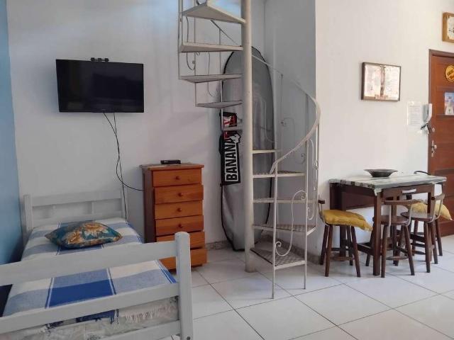 Apartamento para Venda em Cabo Frio/RJ Ogiva 1 Quartos