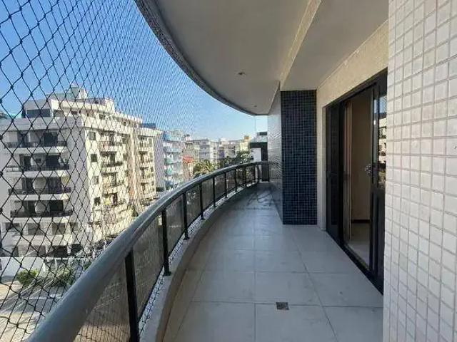 Apartamento para Venda em Cabo Frio/RJ Algodoal 3 Quartos