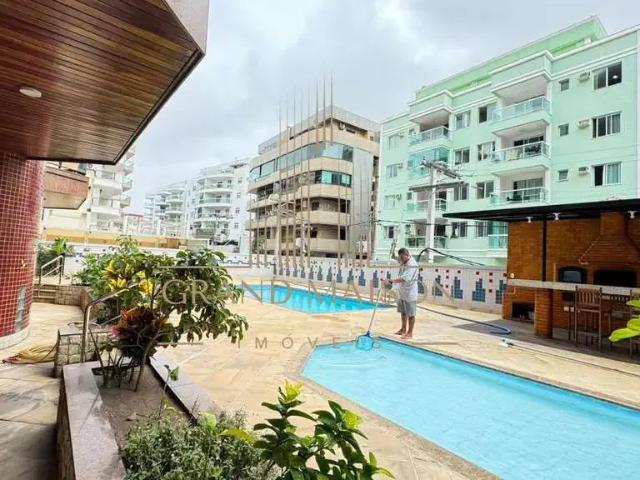 Apartamento para Venda em Cabo Frio/RJ Centro 4 Quartos