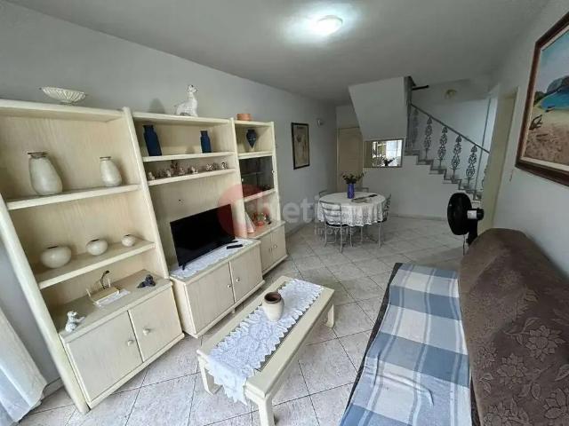 Apartamento para Venda em Cabo Frio/RJ Centro 4 Quartos