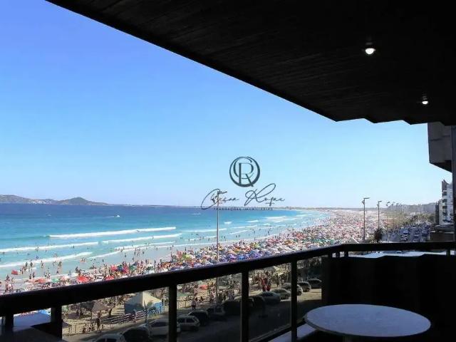 Apartamento para Venda em Cabo Frio/RJ Centro 5 Quartos