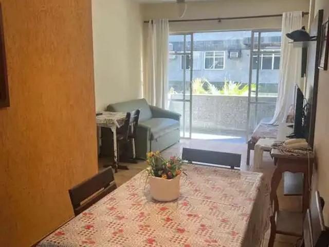 Apartamento para Venda em Cabo Frio/RJ Centro 2 Quartos