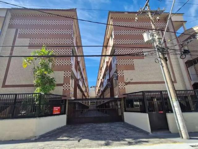 Apartamento para Venda em Cabo Frio/RJ Centro 2 Quartos