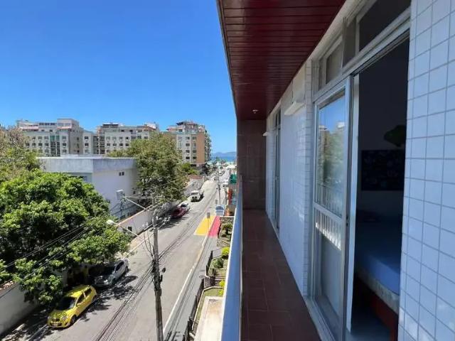 Apartamento para Venda em Cabo Frio/RJ Centro 2 Quartos