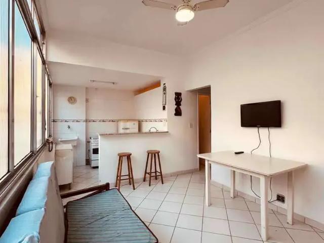 Apartamento para Venda em Cabo Frio/RJ Centro 2 Quartos