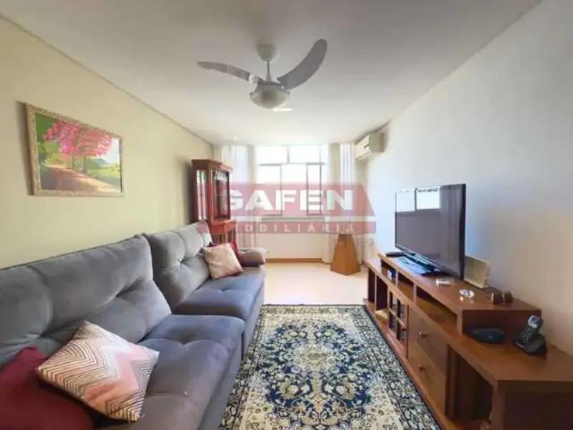 Apartamento para Venda em Cabo Frio/RJ Centro 3 Quartos