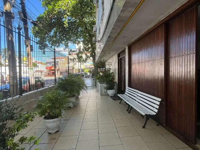 Apartamento para Venda em Cabo Frio/RJ Centro 3 Quartos