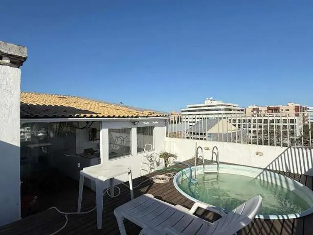 Apartamento para Venda em Cabo Frio/RJ Centro 3 Quartos