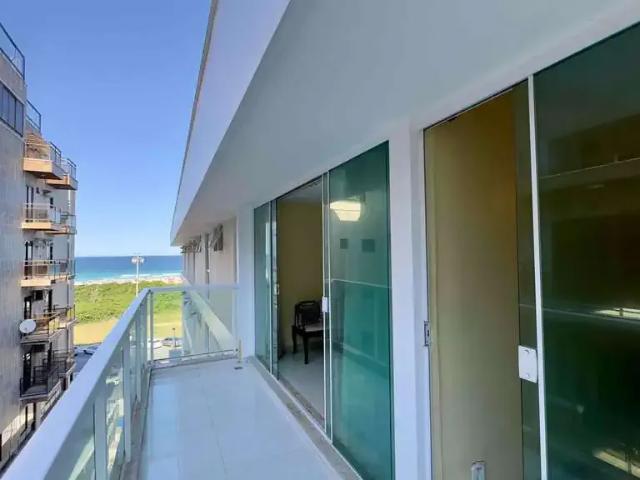 Apartamento para Venda em Cabo Frio/RJ Centro 3 Quartos