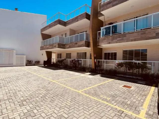 Apartamento para Venda em Cabo Frio/RJ Palmeiras 3 Quartos