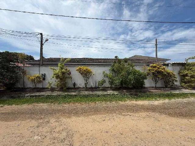 Apartamento para Venda em Cabo Frio/RJ Peró