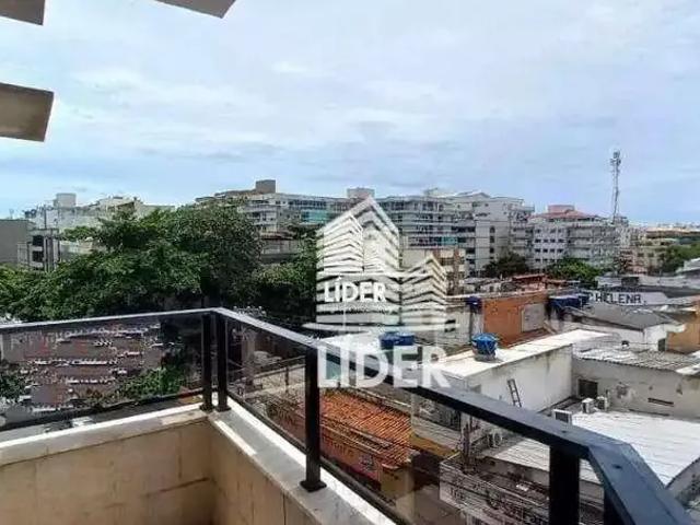 Apartamento para Venda em Cabo Frio/RJ Praia do Forte 2 Quartos