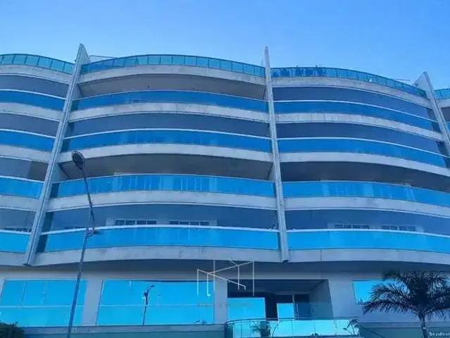 Apartamento para Venda em Cabo Frio/RJ Praia do Forte 3 Quartos