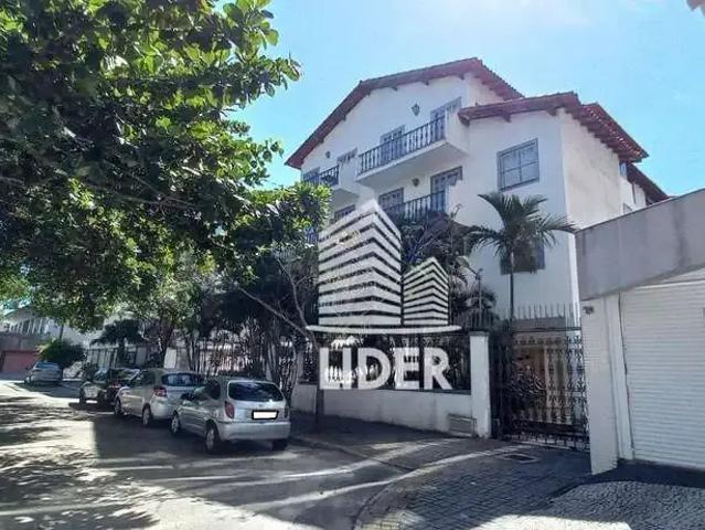 Apartamento para Venda em Cabo Frio/RJ Praia do Forte 3 Quartos
