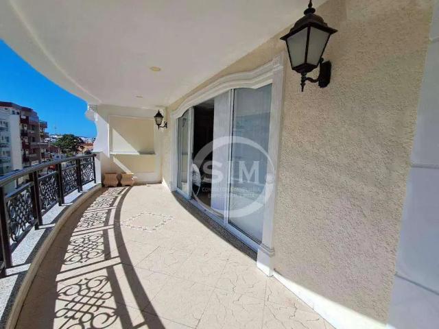 Apartamento para Venda em Cabo Frio/RJ Praia do Forte 4 Quartos