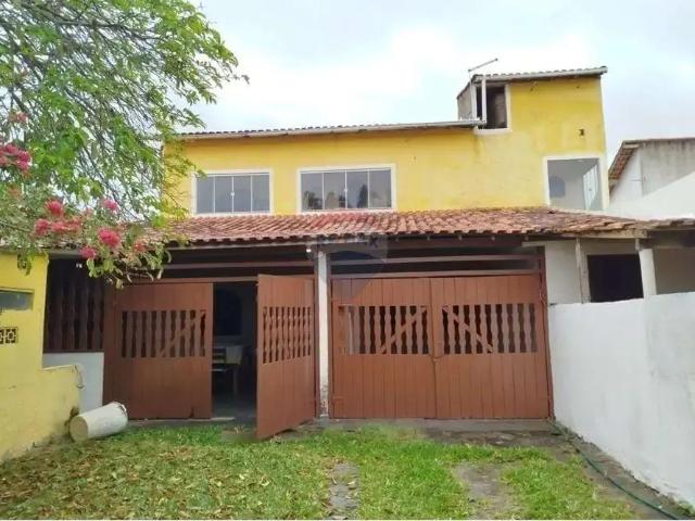 Apartamento para Venda em Cabo Frio/RJ Unamar 4 Quartos