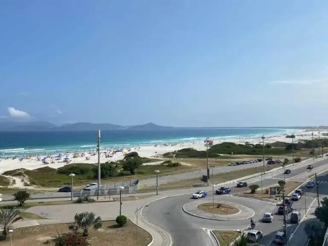 Apartamento para Venda em Cabo Frio/RJ Vila Nova 4 Quartos