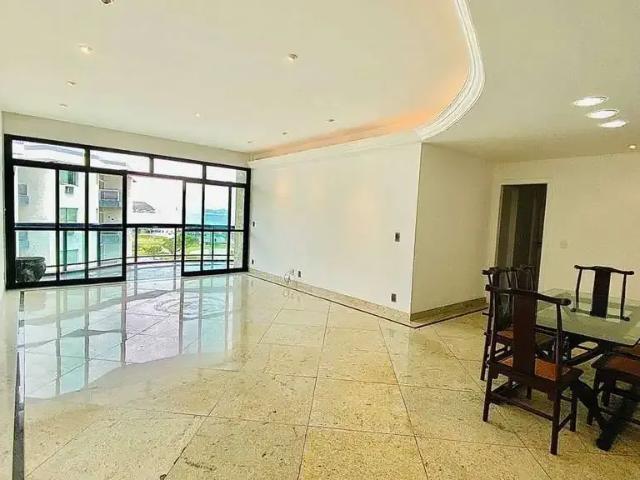 Apartamento para Venda em Cabo Frio/RJ Vila Nova 4 Quartos