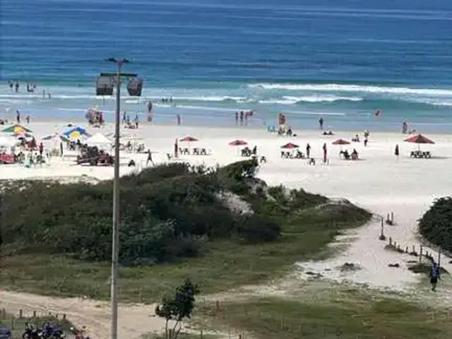 Apartamento para Venda em Cabo Frio/RJ Vila Nova 4 Quartos