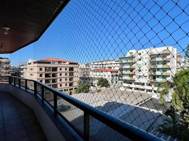 Apartamento para Venda em Cabo Frio/RJ Vila Nova 4 Quartos