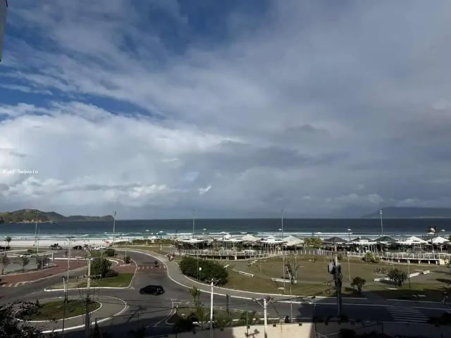 Apartamento para Venda em Cabo Frio/RJ Vila Nova 3 Quartos