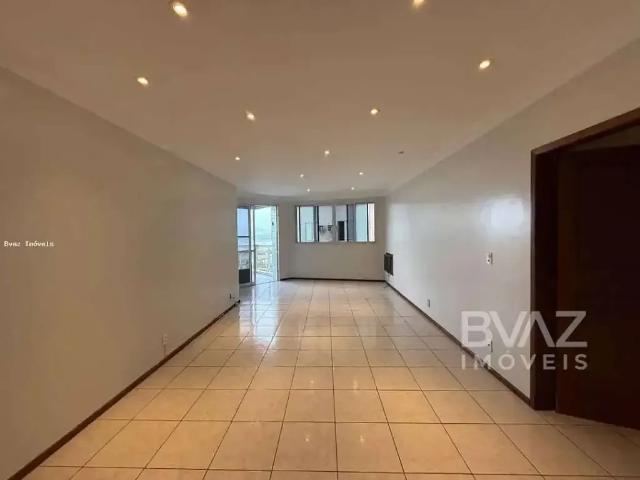 Apartamento para Venda em Cabo Frio/RJ Vila Nova 3 Quartos