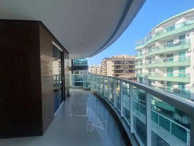Apartamento para Venda em Cabo Frio/RJ Vila Nova 3 Quartos