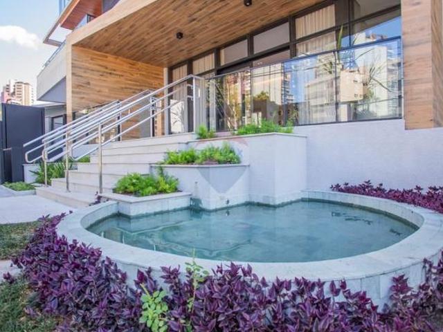 Apartamento para venda em Cabral de 110.00m² com 3 Quartos, 1 Suite e 2 Garagens