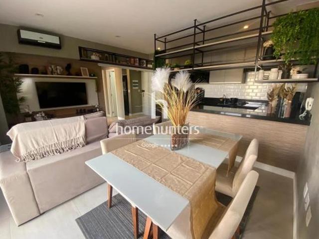 Apartamento para venda em Cambuí de 66.00m² com 2 Quartos, 1 Suite e 2 Garagens