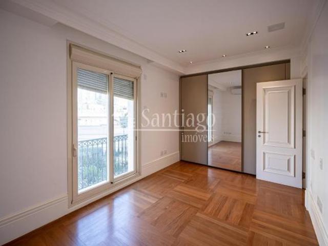 Apartamento para venda em Cambuí de 711.00m² com 5 Quartos, 5 Suites e 8 Garagens