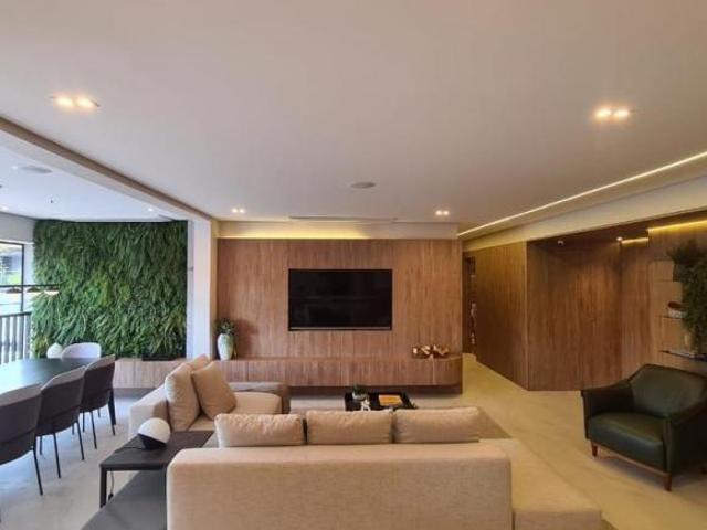 Apartamento para venda em Cambuí de 139.85m² com 3 Quartos, 3 Suites e 2 Garagens
