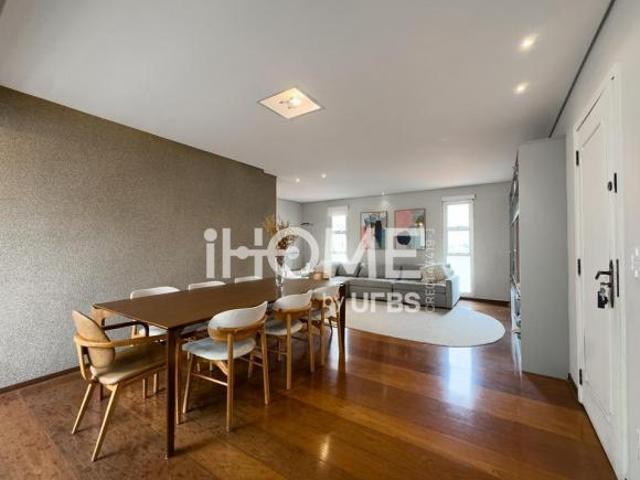 Apartamento para venda em Cambuí de 140.00m² com 3 Quartos, 1 Suite e 2 Garagens