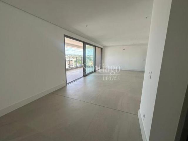 Apartamento para venda em Cambuí de 170.00m² com 3 Quartos, 3 Suites e 4 Garagens
