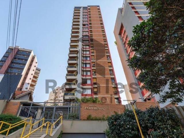 Apartamento para venda em Cambuí de 181.00m² com 4 Quartos, 2 Suites e 2 Garagens