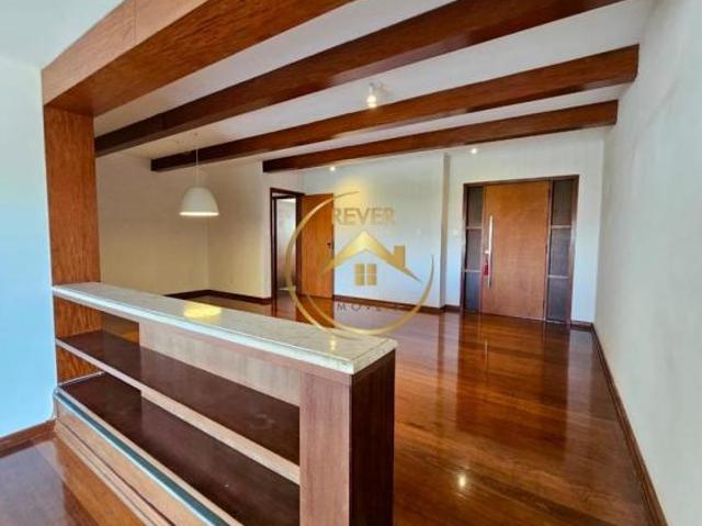 Apartamento para venda em Cambuí de 196.00m² com 4 Quartos, 1 Suite e 2 Garagens