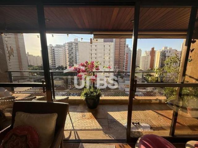 Apartamento para venda em Cambuí de 237.00m² com 3 Quartos, 3 Suites e 2 Garagens